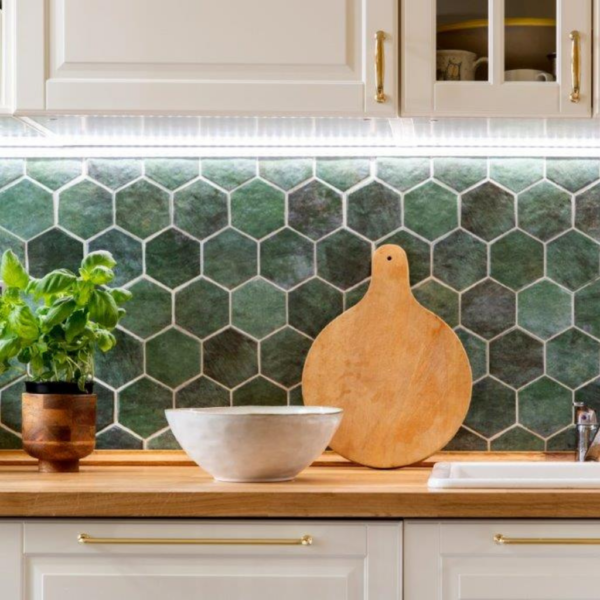 Cutting & re-sizing of tiles - Stone Dynamics